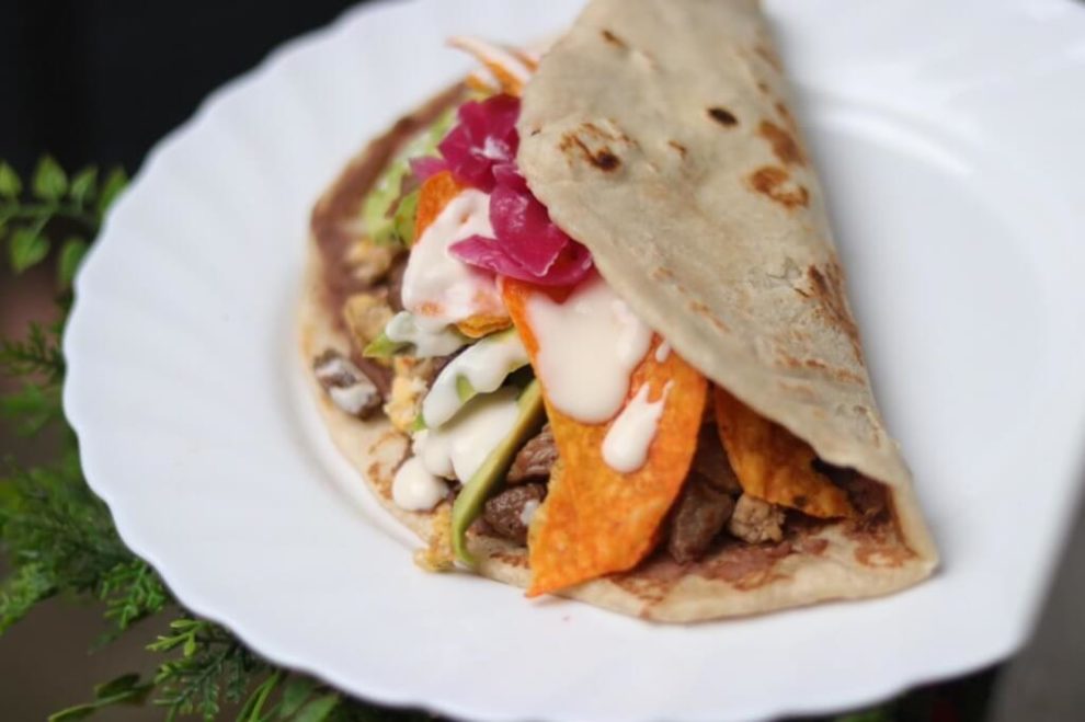 ¿Baleada sencilla o con todo?; ¿Cuál es mejor según tus gustos ...