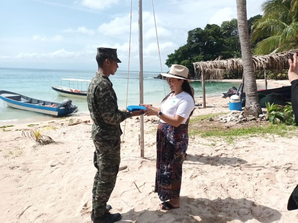 Playa Cocalito recibe galardón del Programa Bandera Azul Ecológica por ...