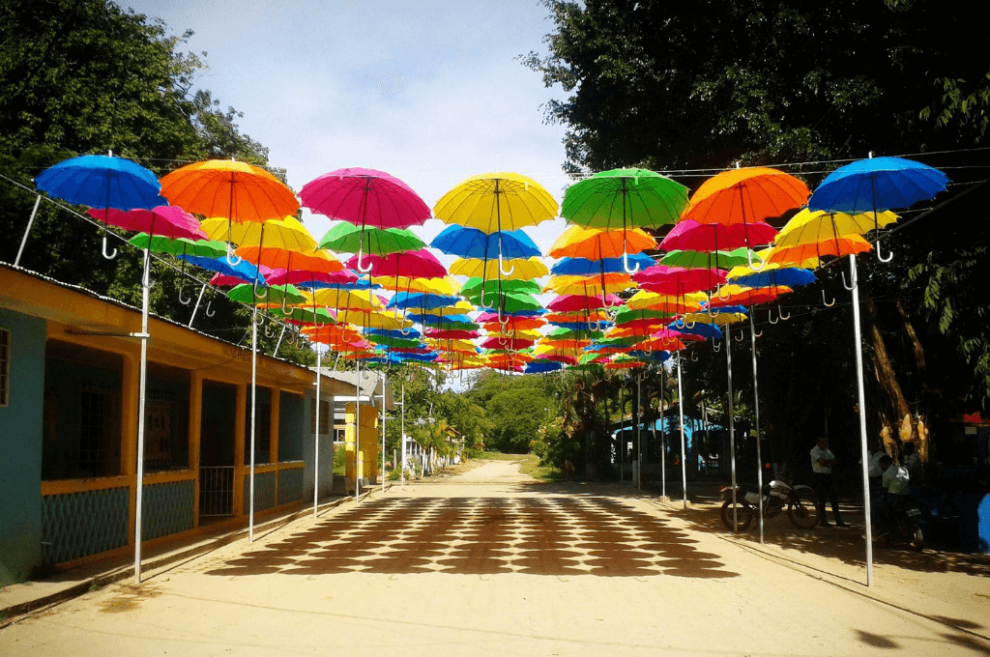 ¡Visita un nuevo destino! Balfate te espera con sus preciosas playas ...