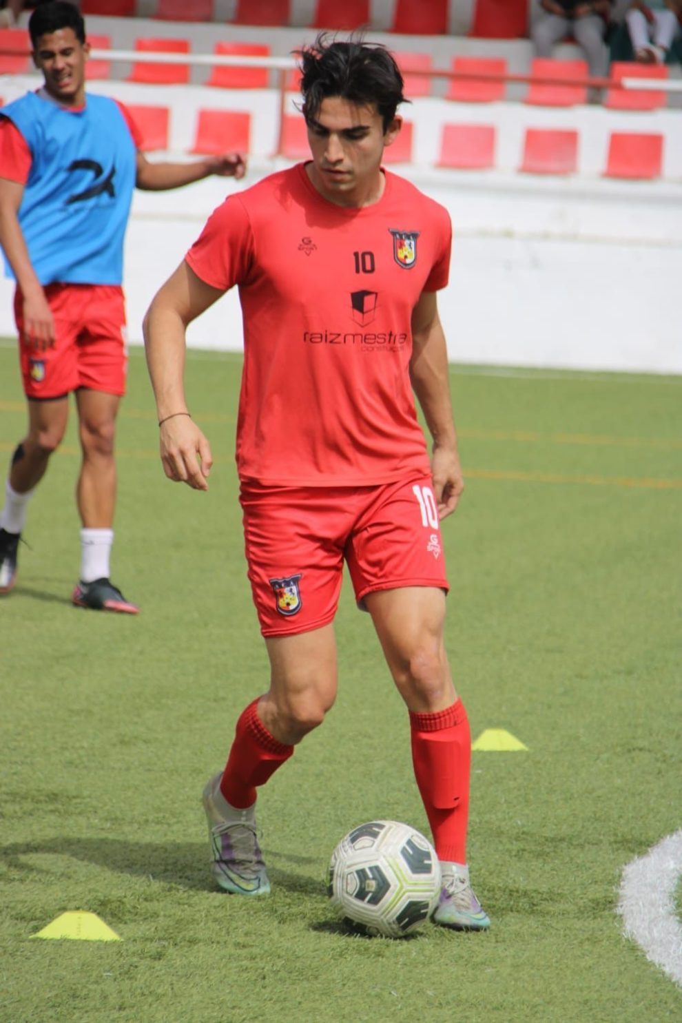 Charlie Estrada sigue sumando minutos en Europa y sueña con un llamado ...