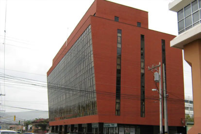 El Edificio Rojo: Una referencia para dar direcciones que usa todo ...