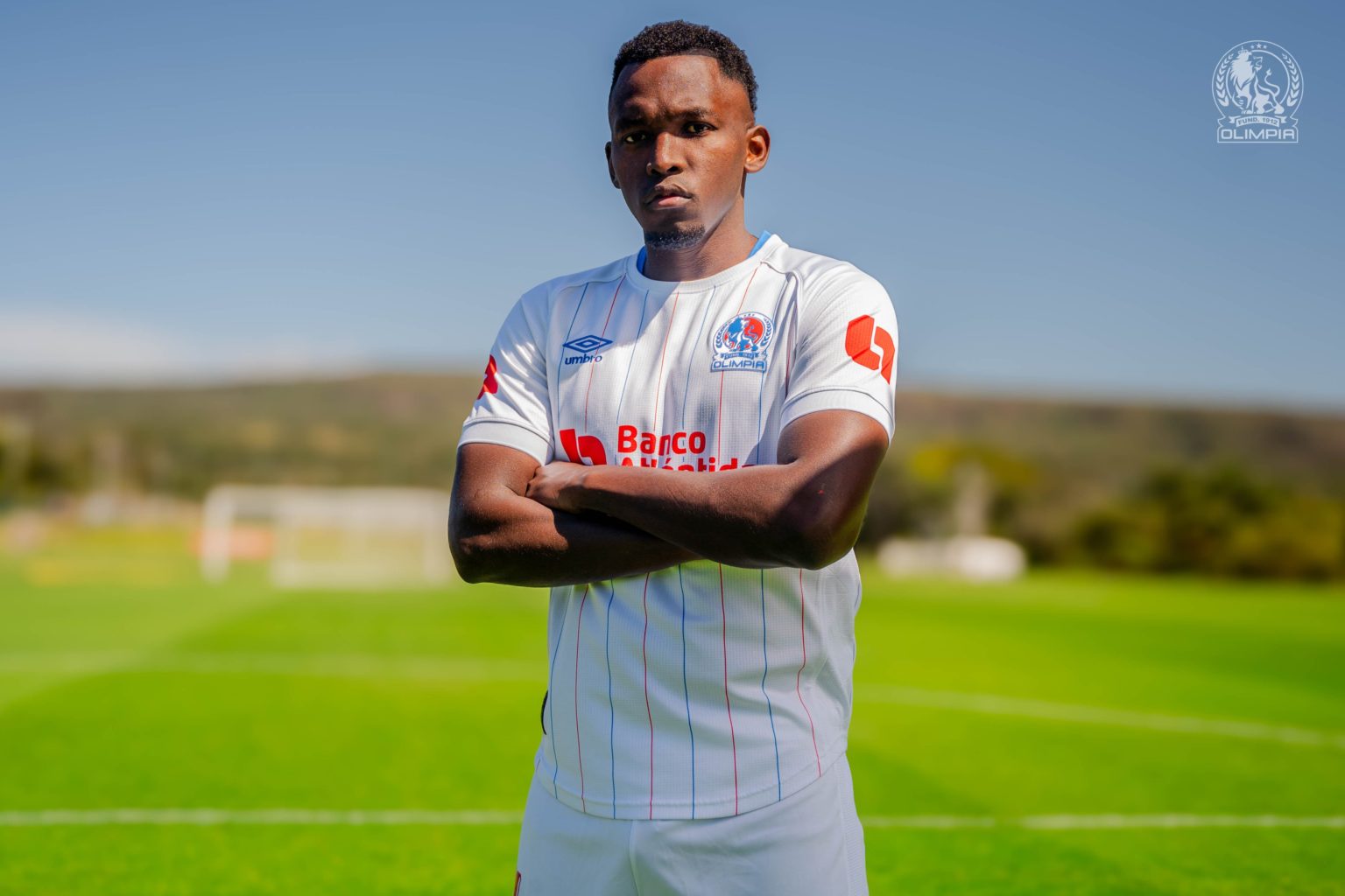 ¡Ha regresado! Alberth Elis firma por un año con el Club Olimpia ...