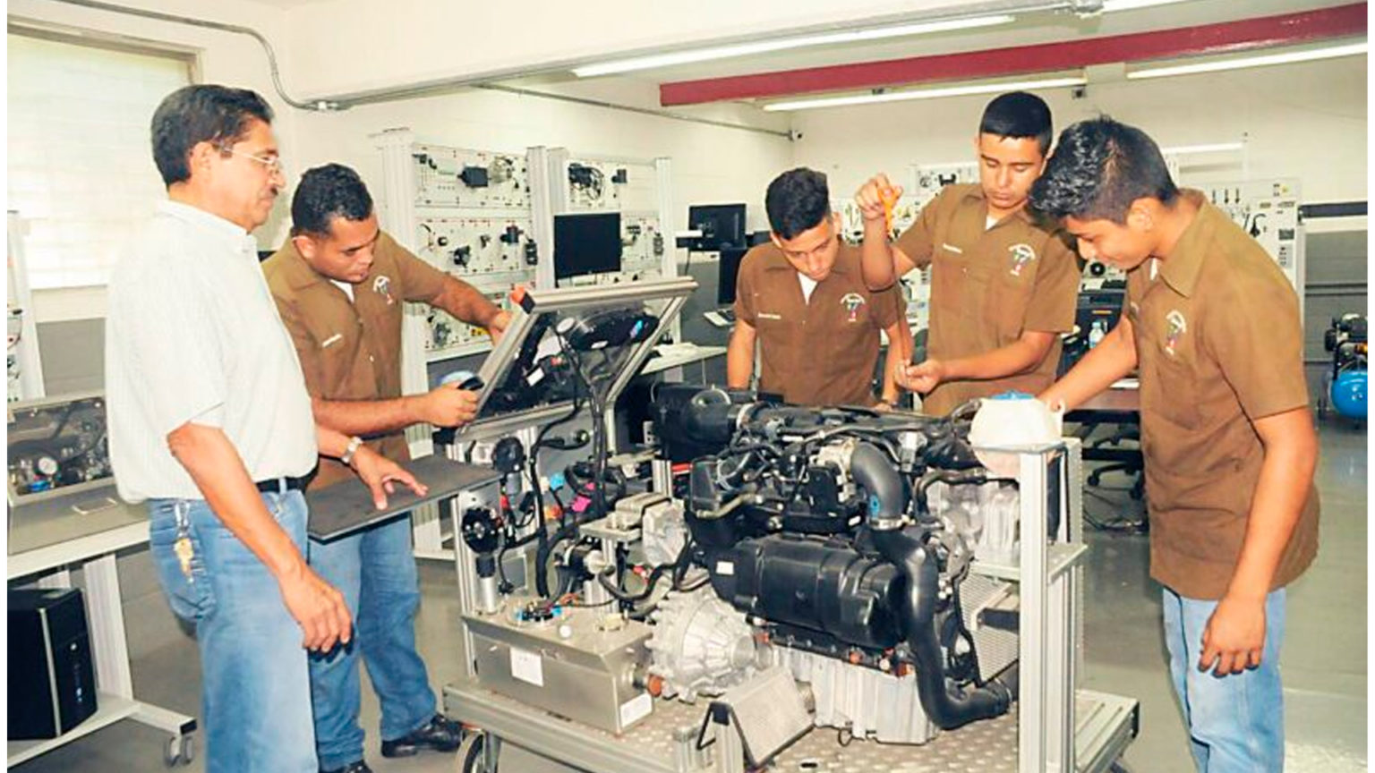 Infop de San Pedro Sula matriculó a más de 800 estudiantes - RadioHouse