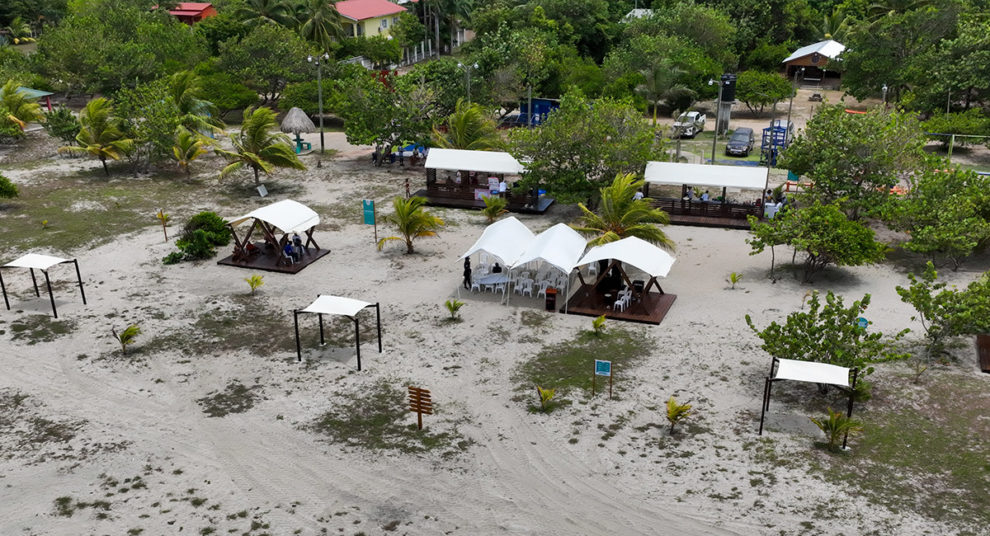 ¡Inauguran nuevo campamento playero en el municipio de Balfate ...