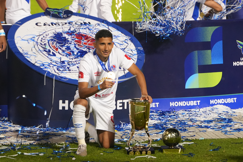 José Mario Pinto nombrado MVP de la Final del Torneo Apertura - RadioHouse